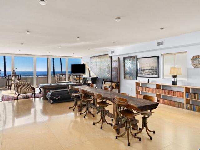 2909 Ocean Front Walk