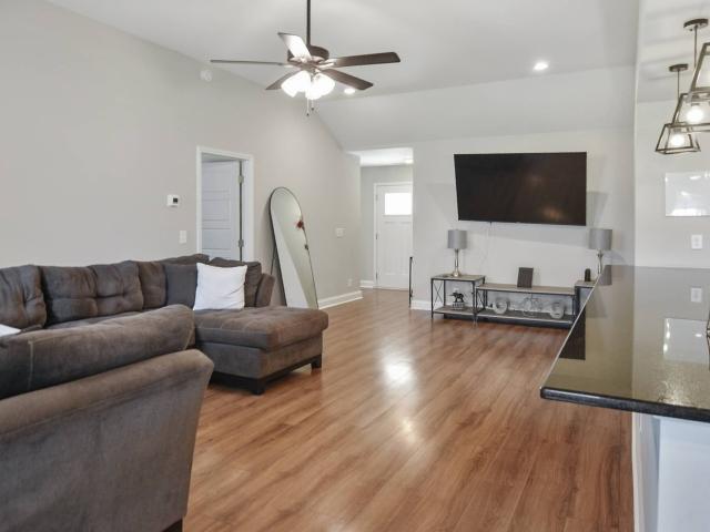 2909 Darrow Road