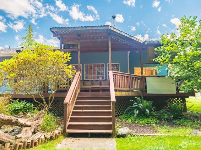 2909 E Defrang Street