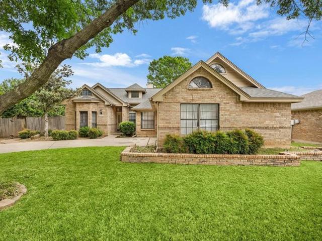 2909 Pitkin Dr, Arlington, TX 76006