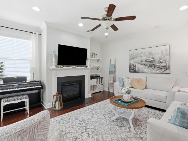 2909 Swamp Sparrow Circle