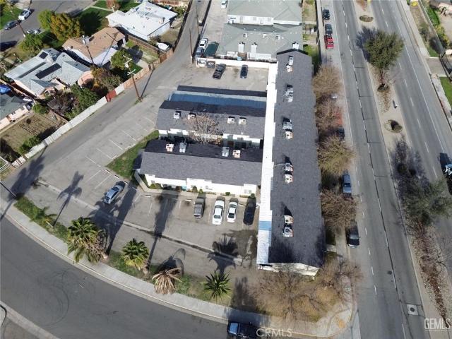 2909 S Chester Ave, Bakersfield, CA 93304 | MLS #SR25280