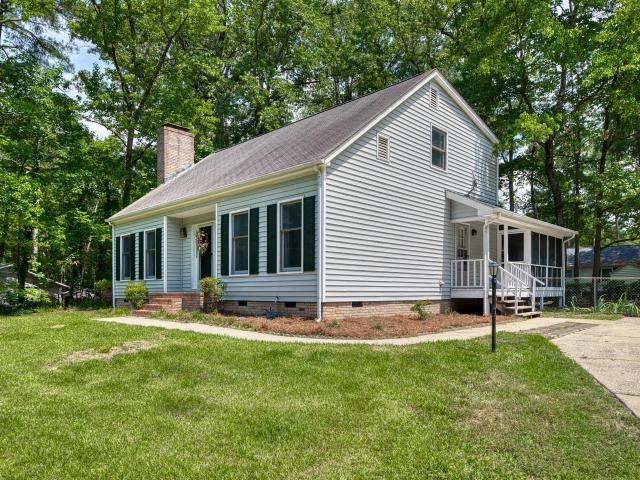 2909 Scuppernong Lane