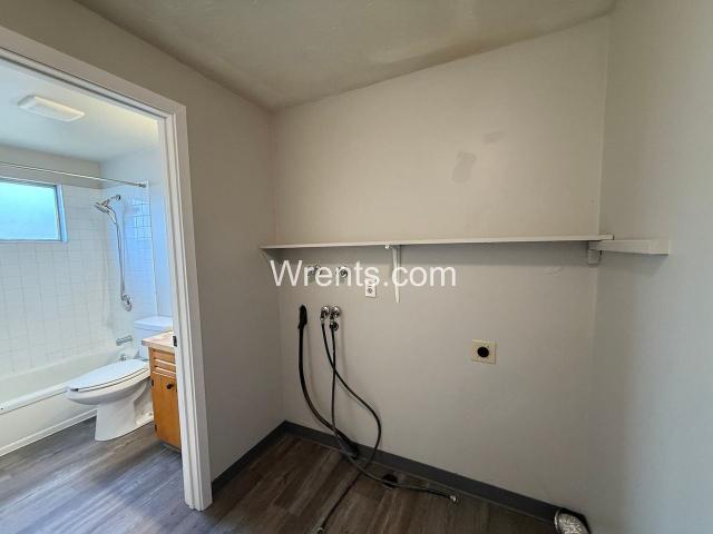 2909 2911 E Rockwell 2 Bedroom Apartment for Rent at 2909 E Rockwell Ave, Spokane, WA 99207 Hillyard