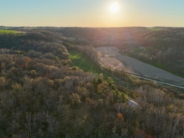 29005 Missouri Ave, Kendall, WI 54638