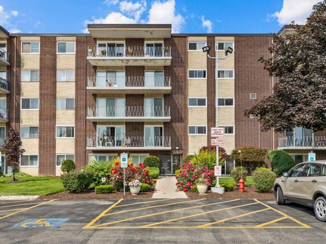 2900 Maple Ave Apt 17E, Downers Grove, IL 60515