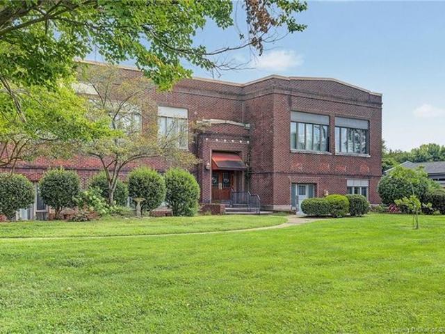 2900 Middle Rd Apt 20, Jeffersonville, IN 47130