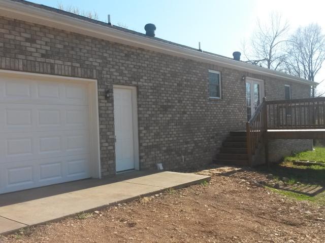 2900 Mosley Ferry Rd