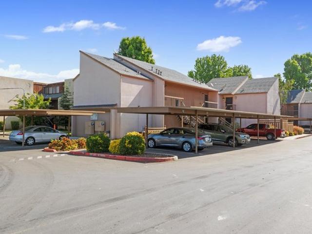 2900 Andre Ln Apt 237, Turlock, CA 95382