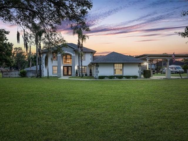 2900 Betty Dr, Deland, FL 32720