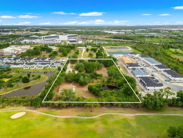 2900 Curry Ln, Nokomis, FL 34275