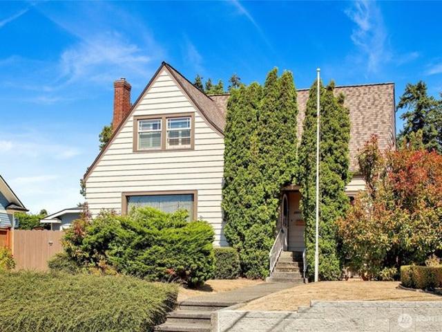 2900 Cornwall Ave, Bellingham, WA 98225