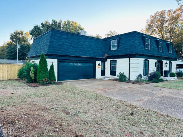 2900 Dowell