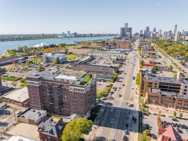 2900 E Jefferson Avenue # C4