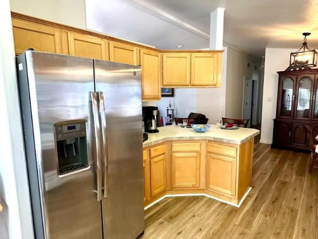 2900 Fairview Road 6