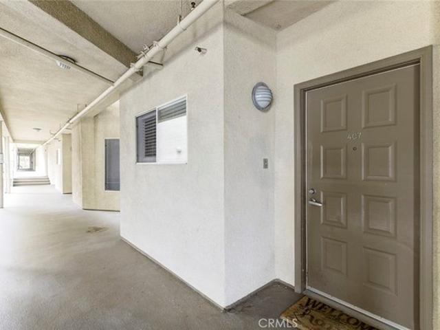 2900 Fairway Ave Apt 407, La Crescenta, CA 91214