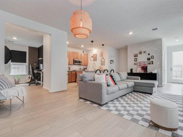 2900 Grand Anse Dr, Katy, TX 77493