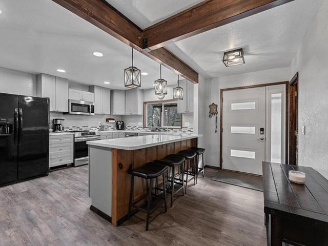 2900 Indian Creek Rd, Shady Cove, OR 97539