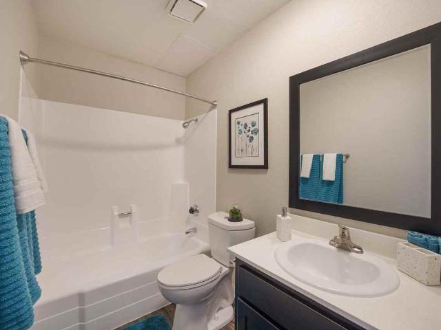 2900 Lux Apartment Homes 2 Bedroom Apartment for Rent at 2900 El Camino Ave, Las Vegas, NV 89102 Rancho Oakey