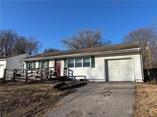 2900 S Appleton Ave, Independence, MO 64052