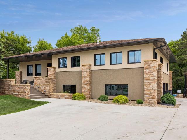 2900 Skyline Drive