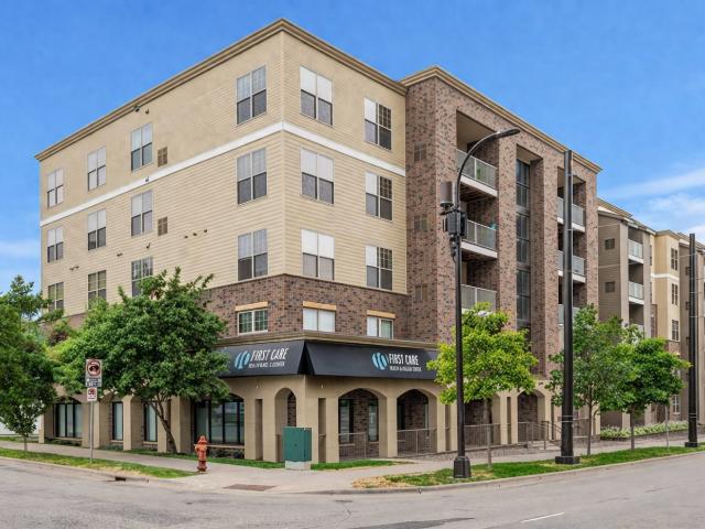2900 University Avenue SE # 300