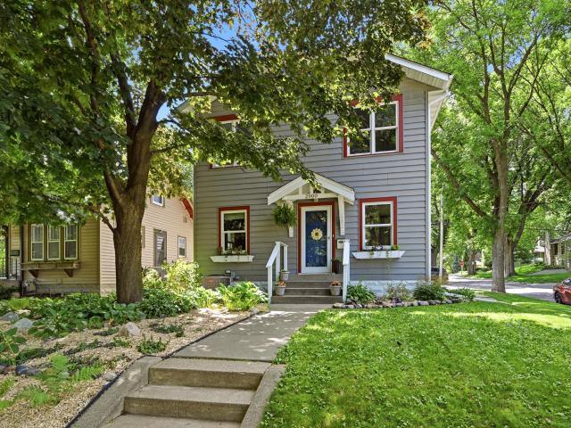 2900 Webster Avenue S