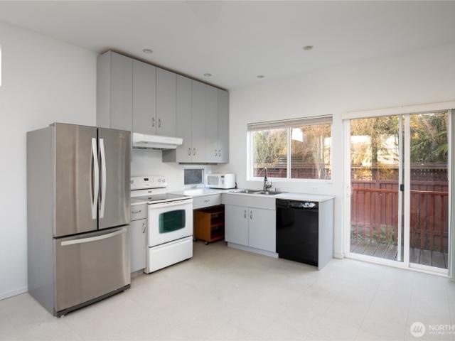 2900 18th Avenue S # B