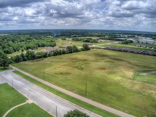 2900 3, Commerce, TX 75428