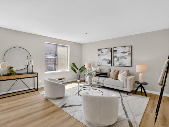 2901 Macarthur Boulevard 313
