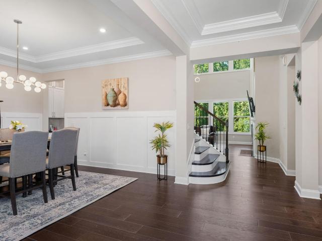 2901 Macintosh Woods Drive