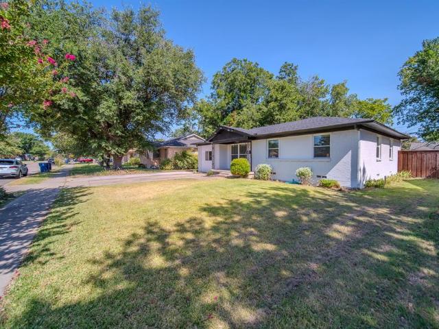 2901 Maple Drive