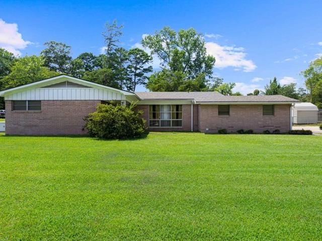 2901 Mary Mack Dr, Marshall, TX 75672