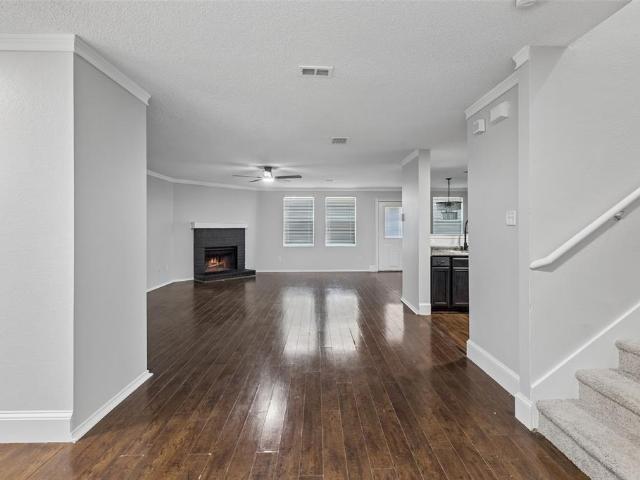 2901 Montague Trail