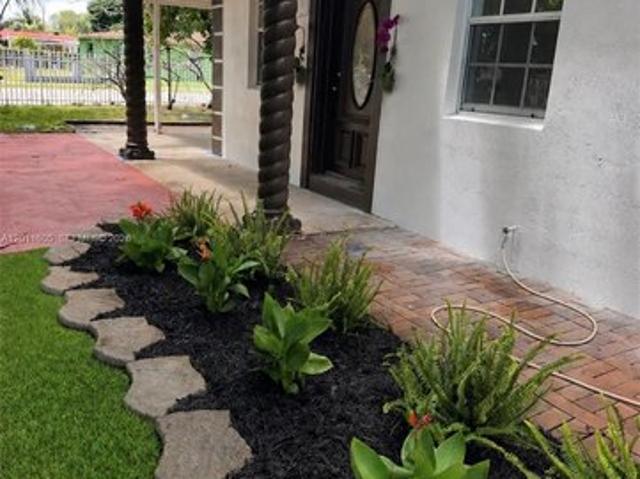 2901 NW 163rd St, Miami Gardens, FL 33054