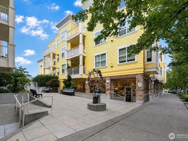 2901 NE Blakeley St Apt 401, Seattle, WA 98105
