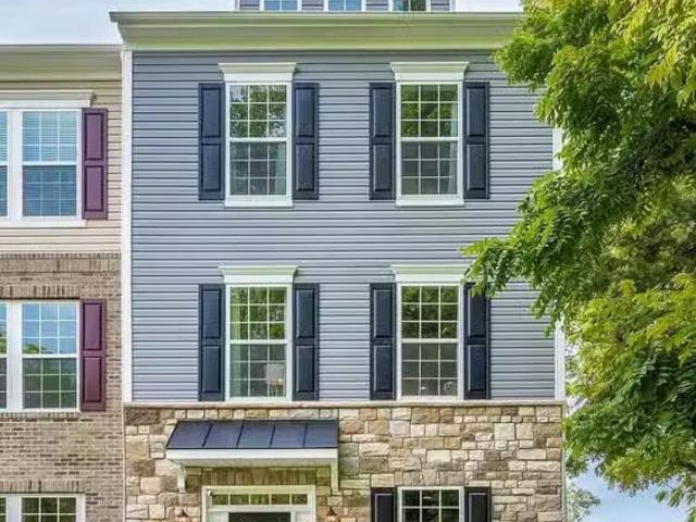 2901 CARRIAGE HOUSE DR, FREDERICK, MD 21701 Condo/Townhome For.