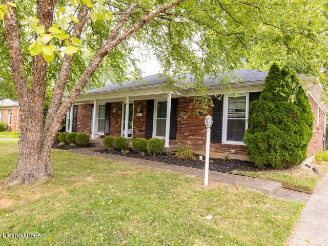2901 Creekside Dr