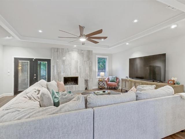 2901 Deep Valley Trail