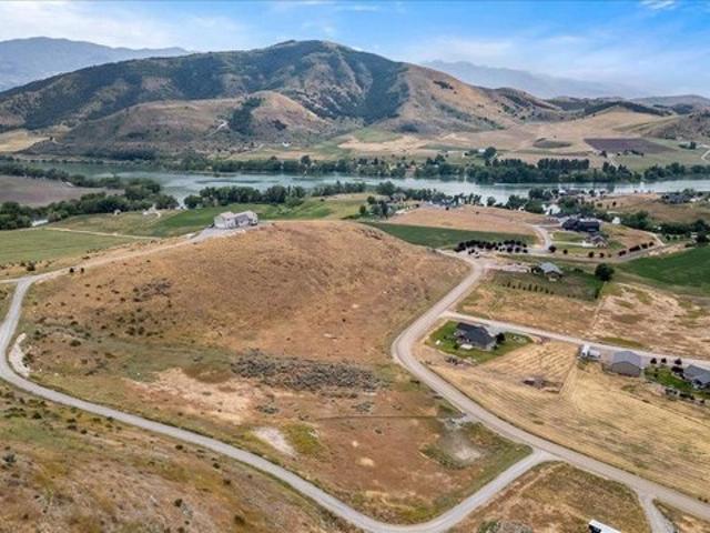 2901 E 2600 N, Preston, ID 83263