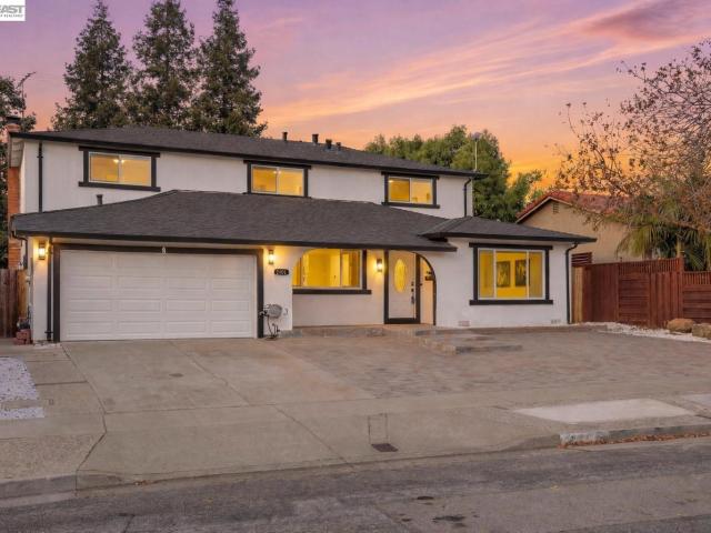 2901 Glen Heather Dr