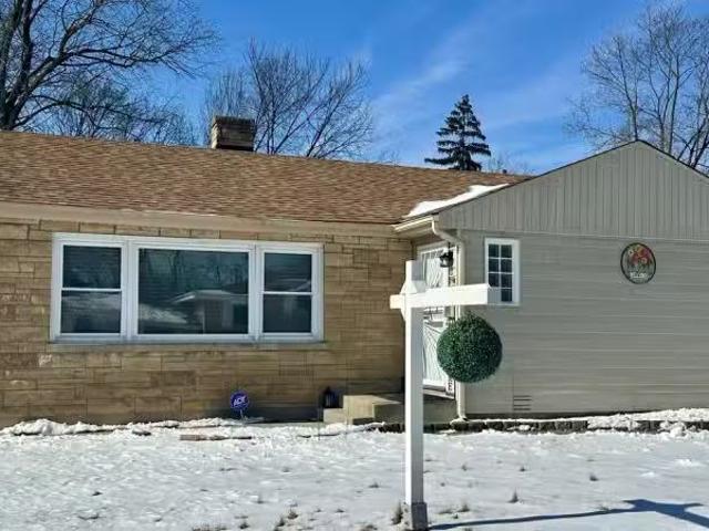 2901 Lexington Drive, Hazel Crest, IL 60429