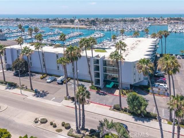 2901 Peninsula Rd Apt 241, Oxnard, CA 93035