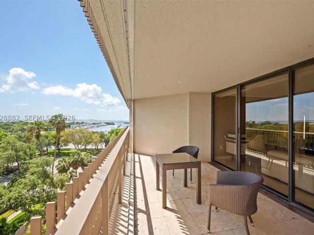 2901 S Bayshore Dr Apt 6A, Coconut Grove, FL 33133