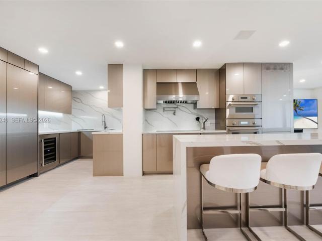 2901 S Bayshore Dr, Unit 5E, Miami, FL 33133 | MLS #A12007 | Compass
