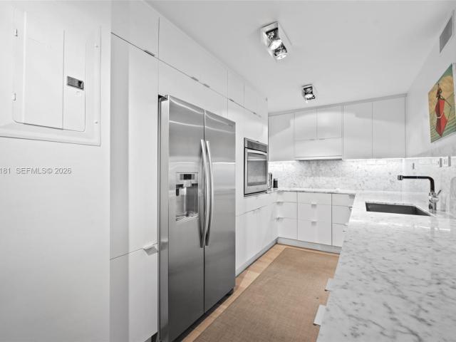 2901 S Bayshore Dr, Unit 8E, Coconut Grove, FL 33133 | MLS #A11982