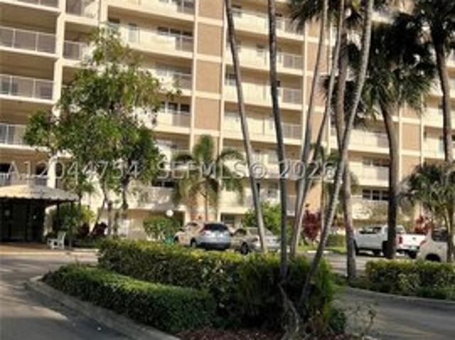 2901 S Palm Aire Dr Apt 408, Pompano Beach, FL 33069