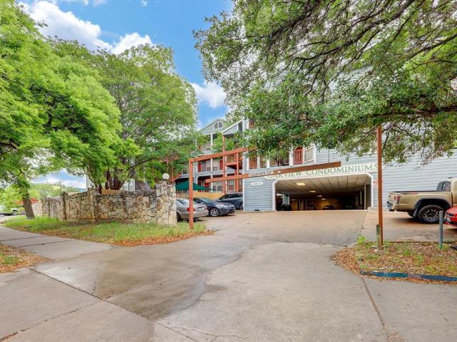 2901 San Jacinto Blvd, Unit 204, Austin, TX 78705 | MLS #8104