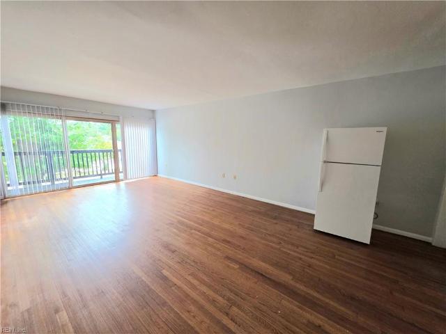 2901 W Mercury BLVD # 7