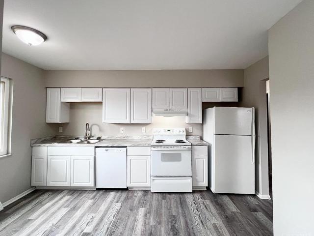 2901 W Tower Avenue